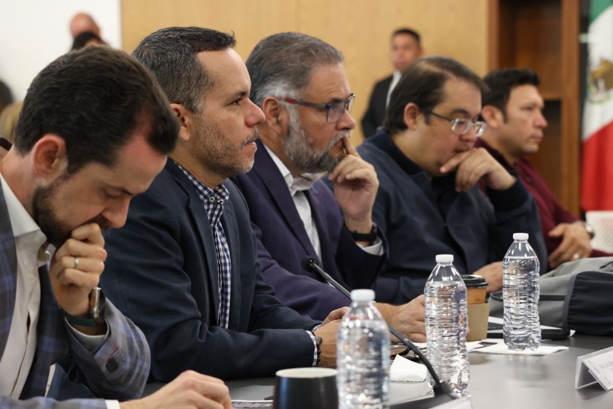 Entrevistan a aspirantes al ESFE en el Congreso Local