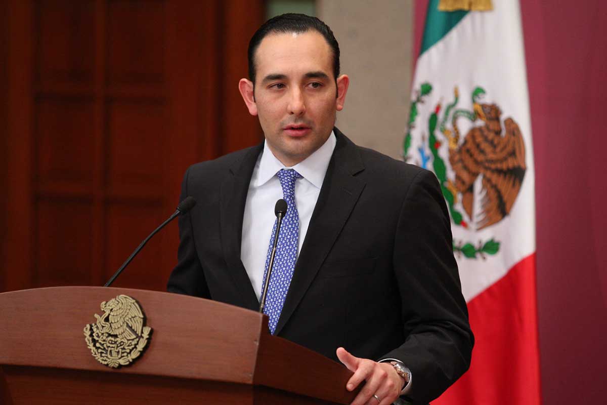 ¿Quién es Roberto Gil Zuarth?