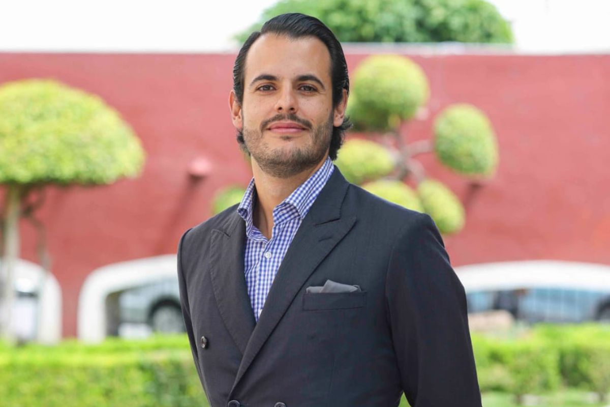 ¿Quién es Hugo Lora González?