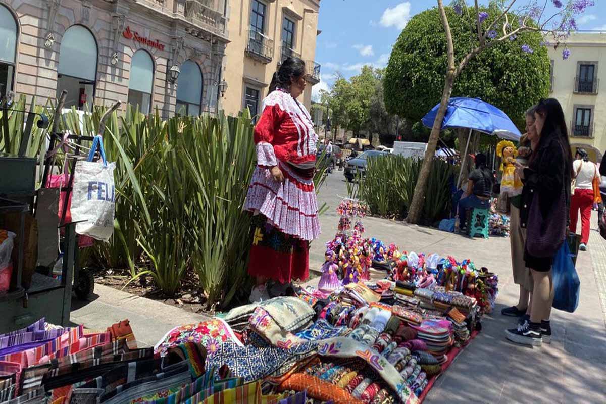 Juan Carlos Arreguín anuncia fin a permisos de venta en el Centro ...