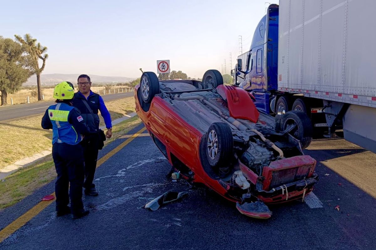 Accidente cierra circulación en la autopista México-Querétaro