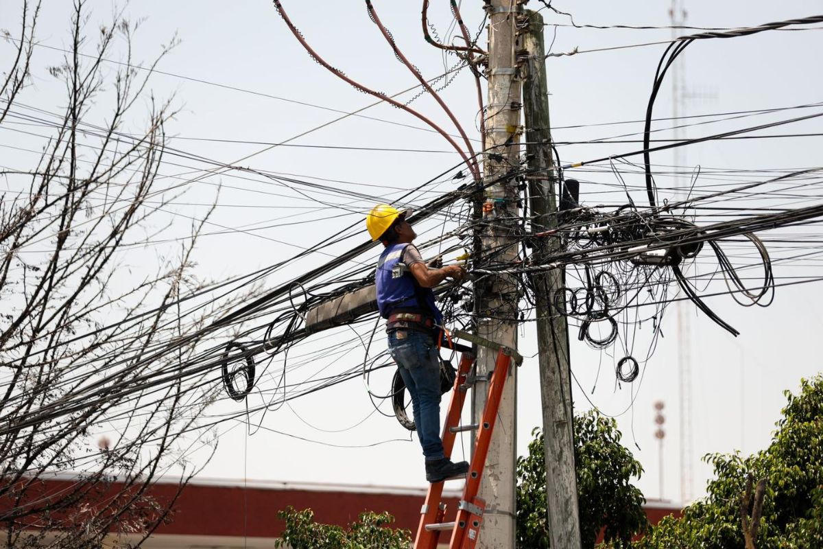 Retiran 1.7 toneladas de cable inservible en la capital de Querétaro