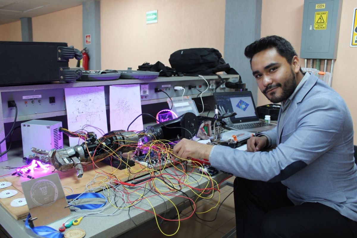 Estrenan carrera en Semiconductores en TESCI en Edomex