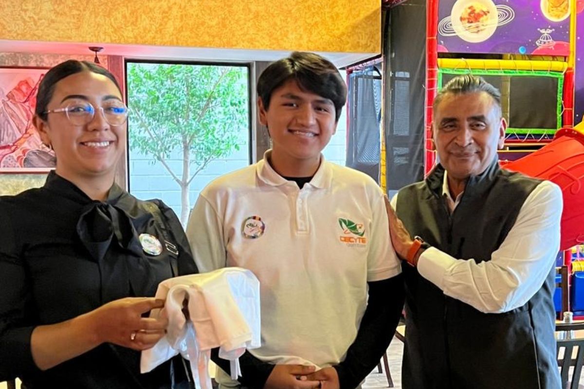 Alumno del CECyTEQ presentará proyecto en Inglaterra