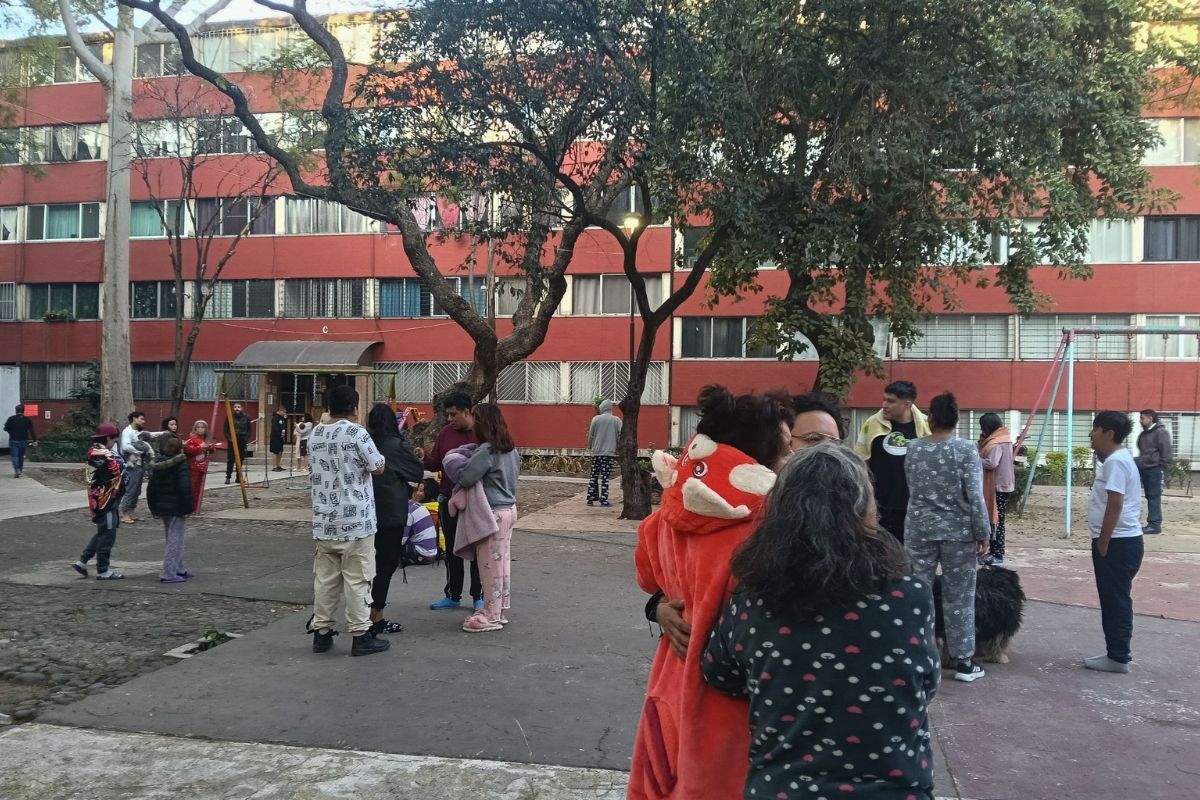 Autoridades reportan 12 lesionados y dos fallecidos tras el sismo en ...